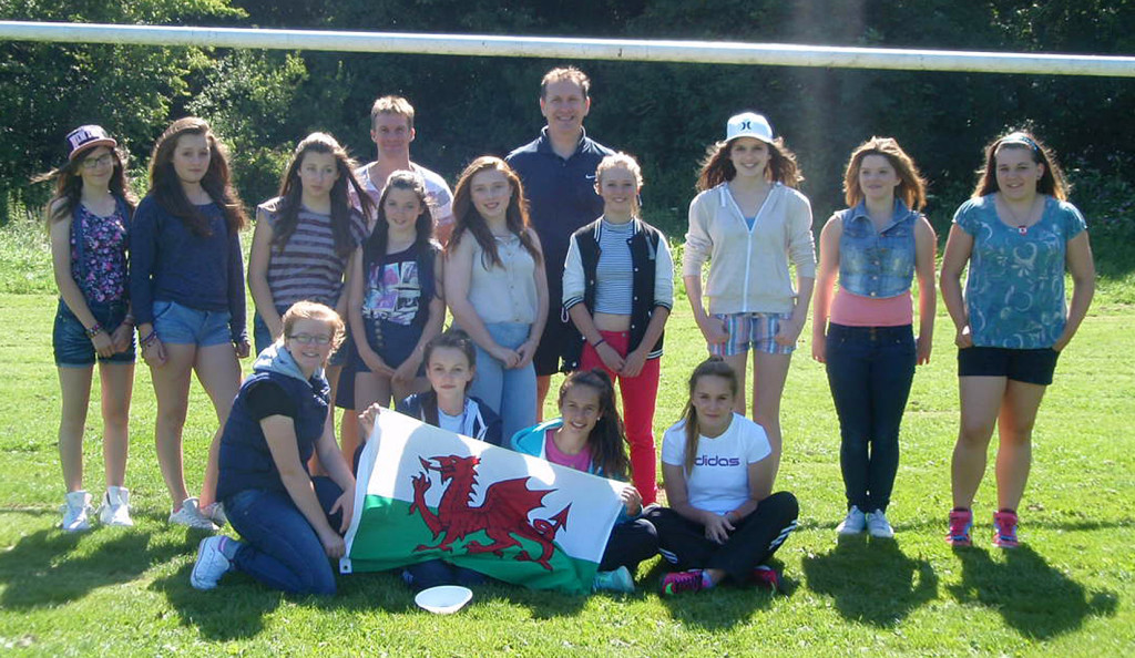 Girls take a look at top class football – The Pembrokeshire Herald