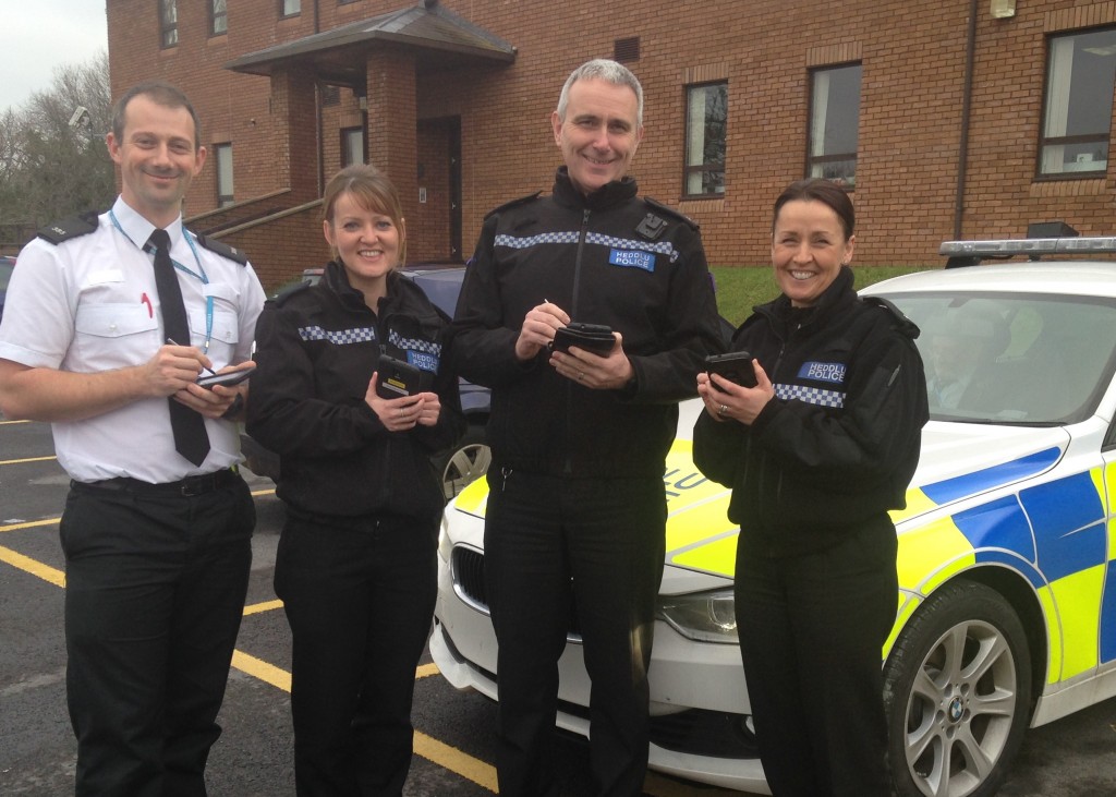 Dyfed Powys Police officers are 'digitally mobile' – The Pembrokeshire ...