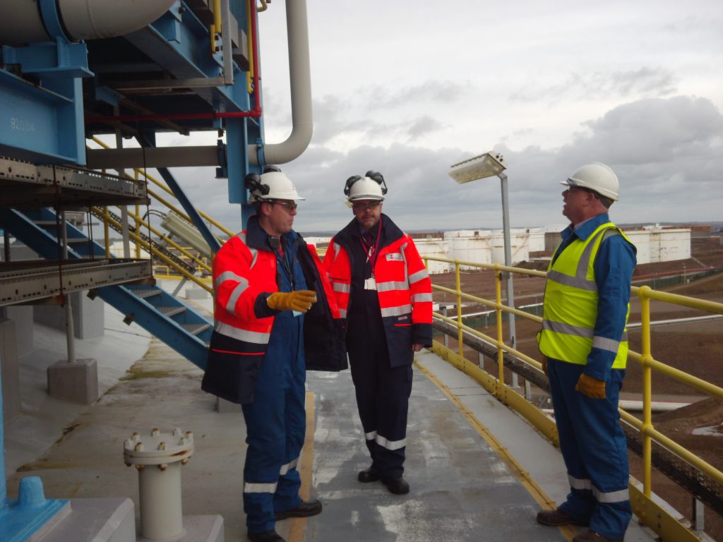 Milford Haven: AM visits Dragon LNG Terminal – The Pembrokeshire Herald