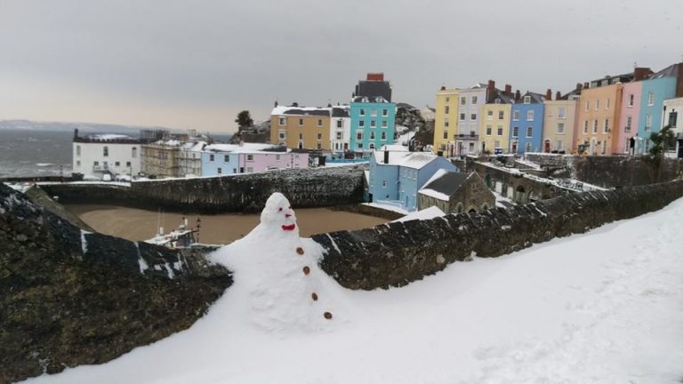 Met Office issues fresh yellow warnings for snow and ice across Wales ...