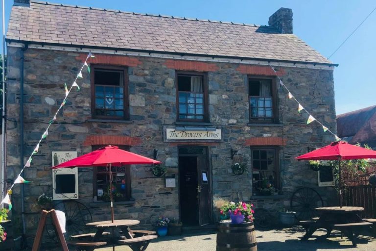 Pembrokeshire pub the Drovers Arms could become flats – The ...