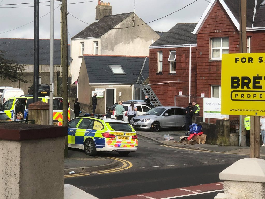 Police at scene of RTC – officers seeking witnesses – The Pembrokeshire ...