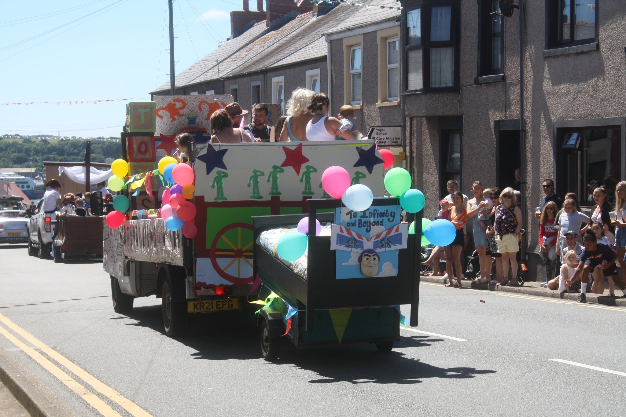 Neyland puts on spectacular carnival as town celebrates 100 years – The ...