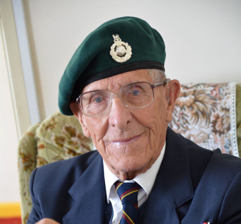 Ted’s medals and beret presented to Pembroke Dock Heritage Centre – The ...
