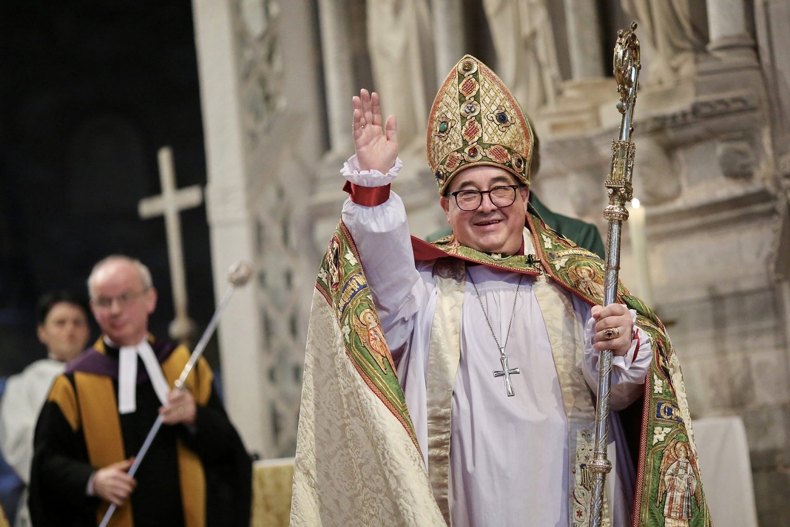 Historic enthronement of the 130th Bishop of St Davids draws hundreds ...