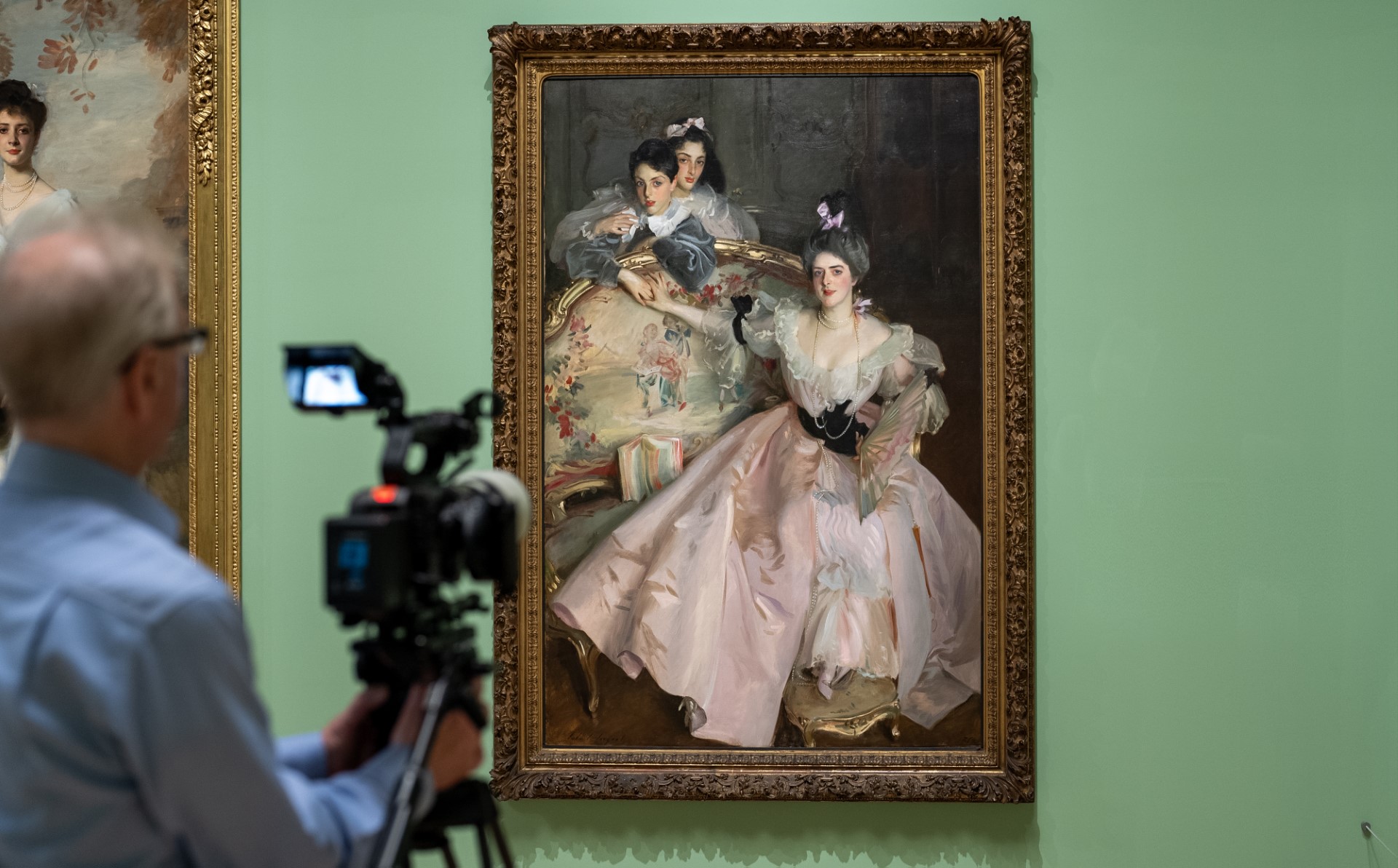 thumbnail_79 Filming Sargent at TATE © David Bickerstaff – The ...