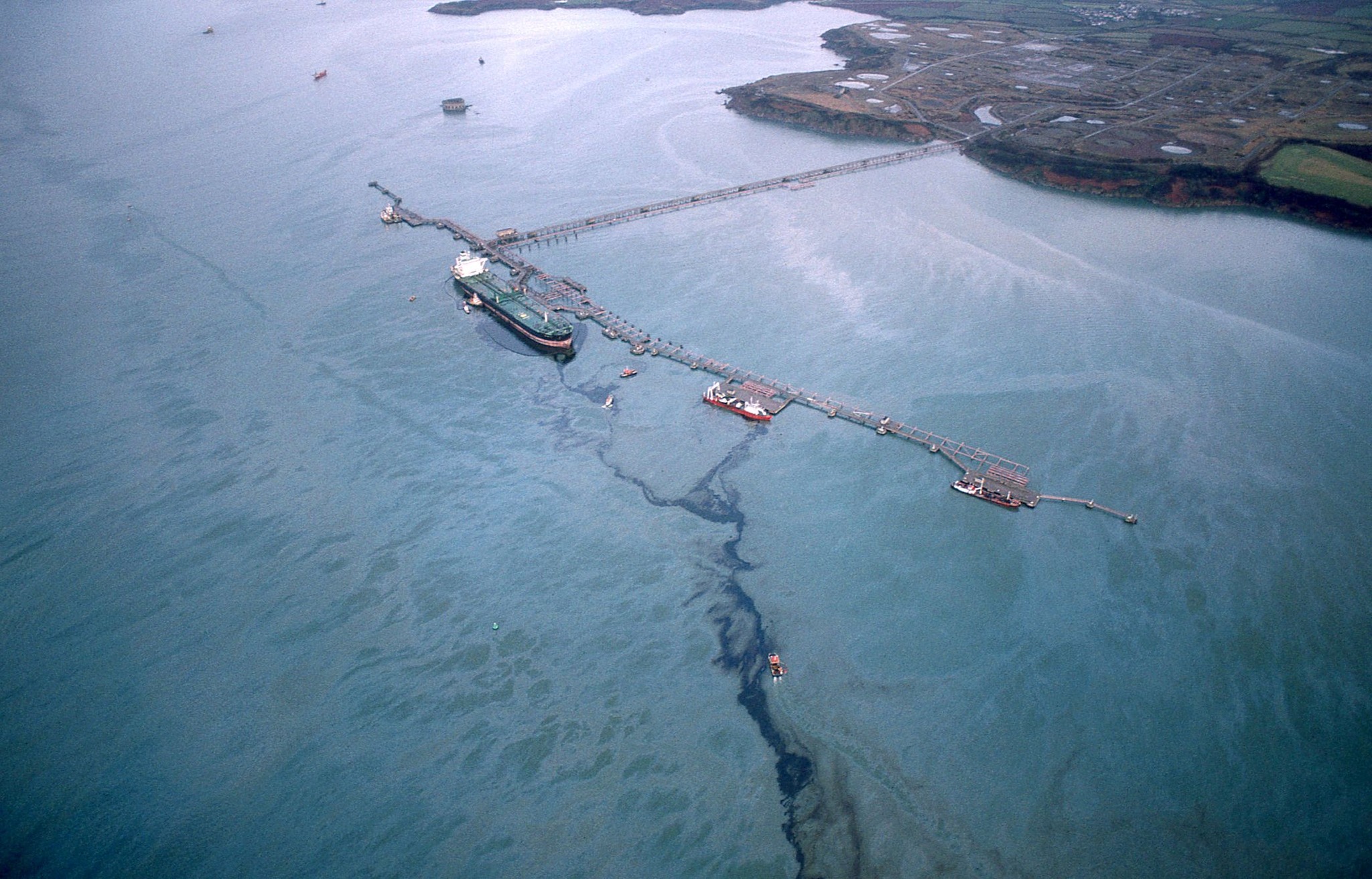 The Sea Empress Disaster: Remembering the catastrophe 29 years on – The ...