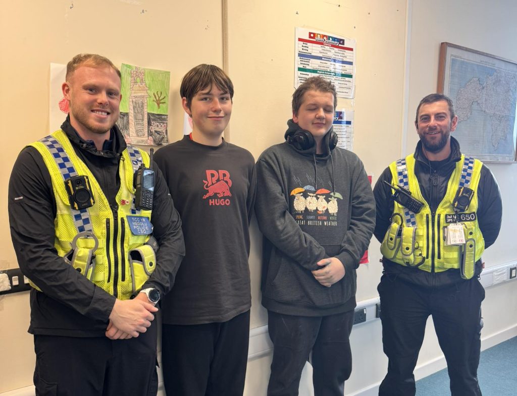 Police visit Cherry Grove Learning Centre as focus placed on safeguarding and wellbeing – The ...
