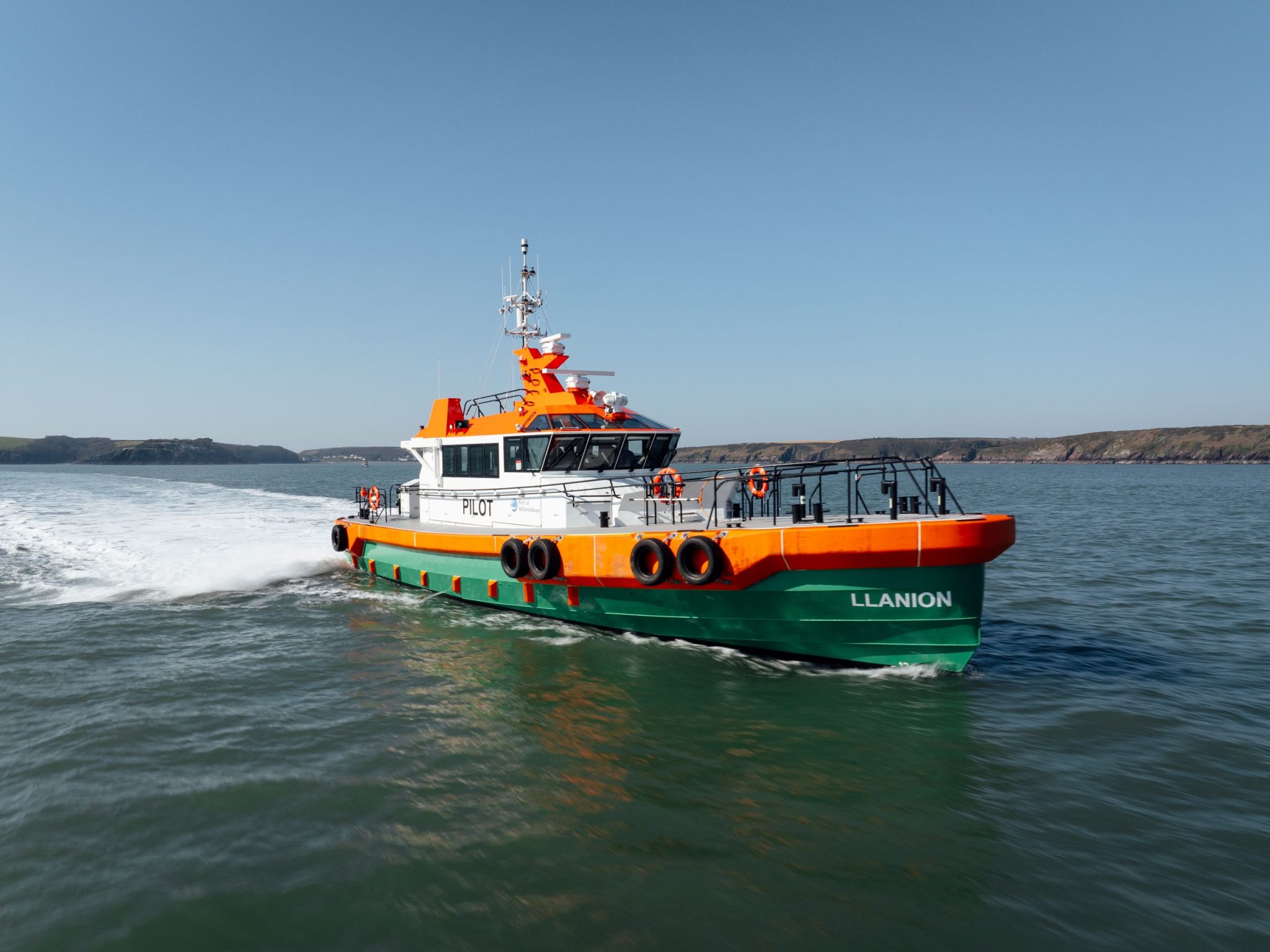 New pilot vessel Llanion arrives at Milford Haven – The Pembrokeshire ...